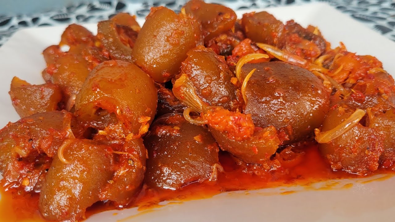 I never knew spicy cow skin tastes so good. peppered kanda / peppered ...