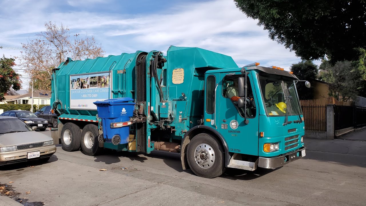 L.A. City Condor/Amrep ASL on Overloaded Recycle - YouTube