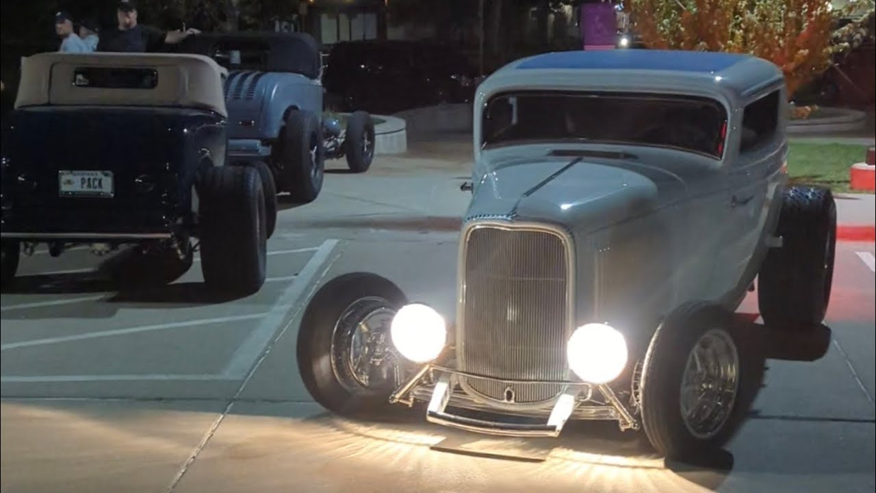 Hotrods at Night! - YouTube