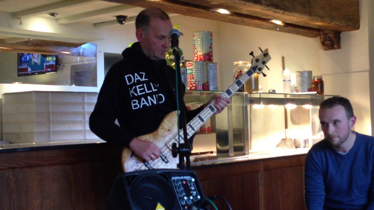 Swift Lite Lightweight Bass / Daz Kelly Band - YouTube