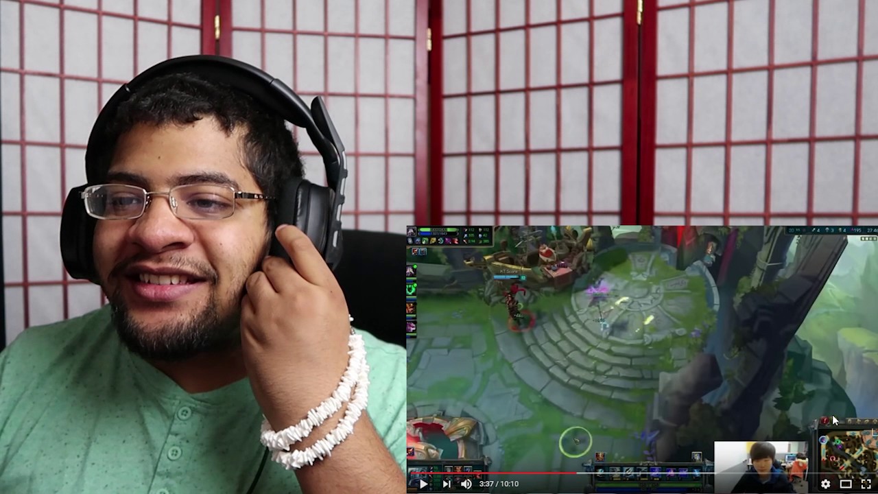 THE BEST LEAGUE OF LEGENDS PLAYER! Faker Dodging Skillshots Compilation ...