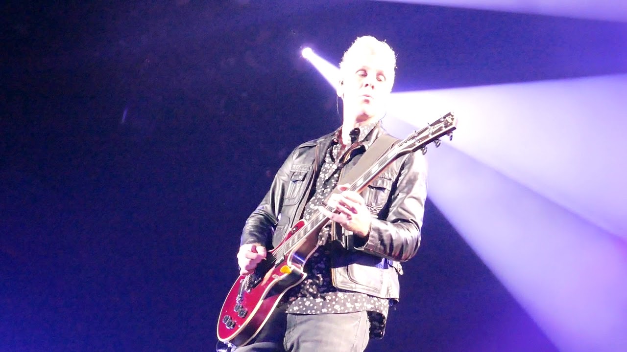 Matchbox Twenty - "Damn" (Council Bluffs) - YouTube