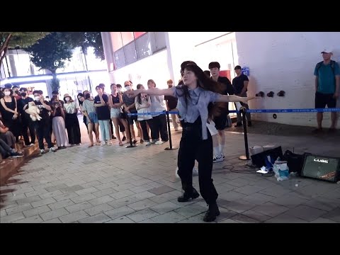 SUNDAY. YU KAGAWA. LOVELY JAPANESE GIRL. DYNAMIC CLASSY PERFORMANCE. HONGDAE BUSKING.