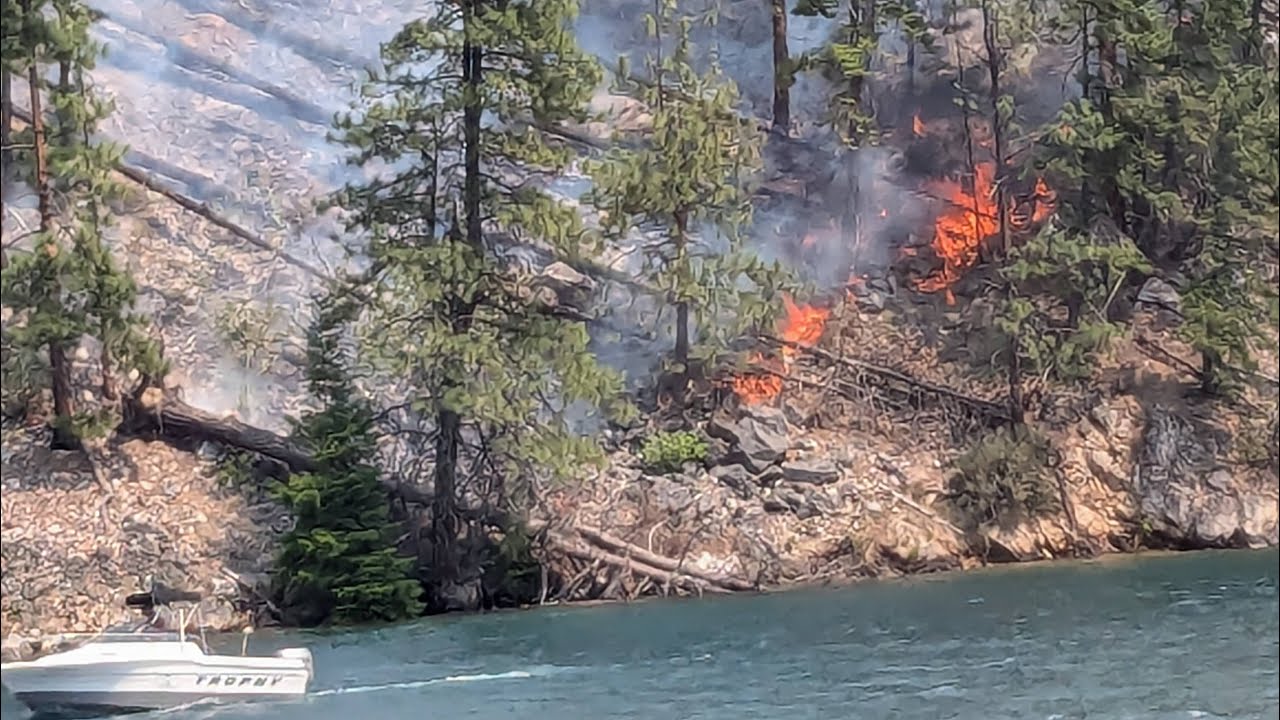 Roaring Wildfires on Lake Chelan | Getting Close to the Pioneer Fire ...