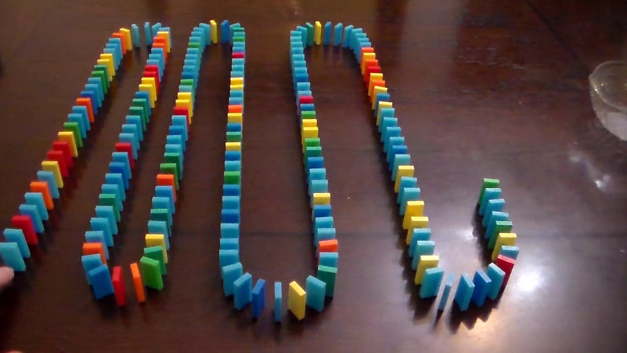 Bulk Domino Challenge: Mini Topple Per Min. 200 official - YouTube