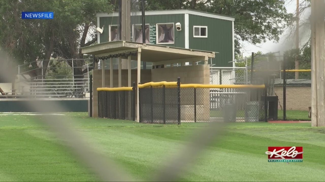Mitchell baseball case update: six players charged with rape - YouTube