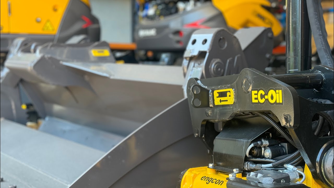 Part 2 Mecalac 6MCR with tilt rotator and 3D GPS Build for 2800 Earth ...