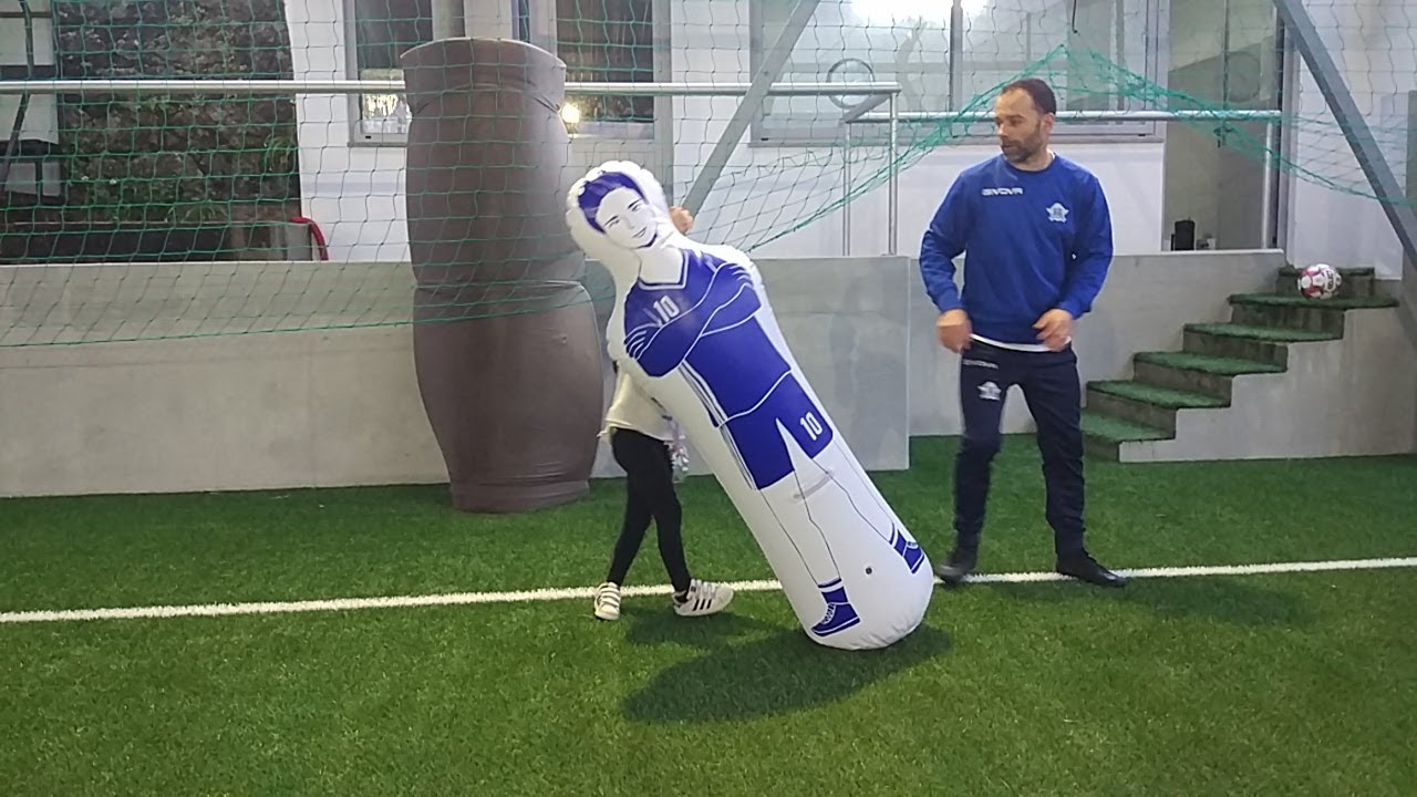 football feints part 3 , fintas, relação com bola, ball mastery, moves ...