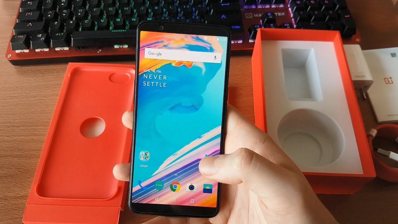 Oneplus 5T - Greek Unboxing! - YouTube