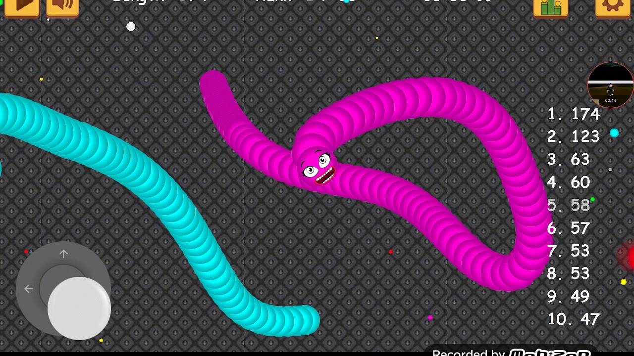 Worm Hanging around and slither worms io game - YouTube