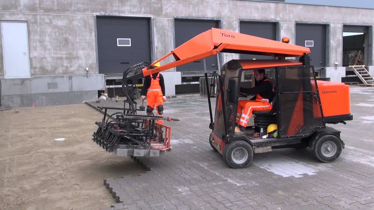 Machinaal straten H-profiel stenen - YouTube