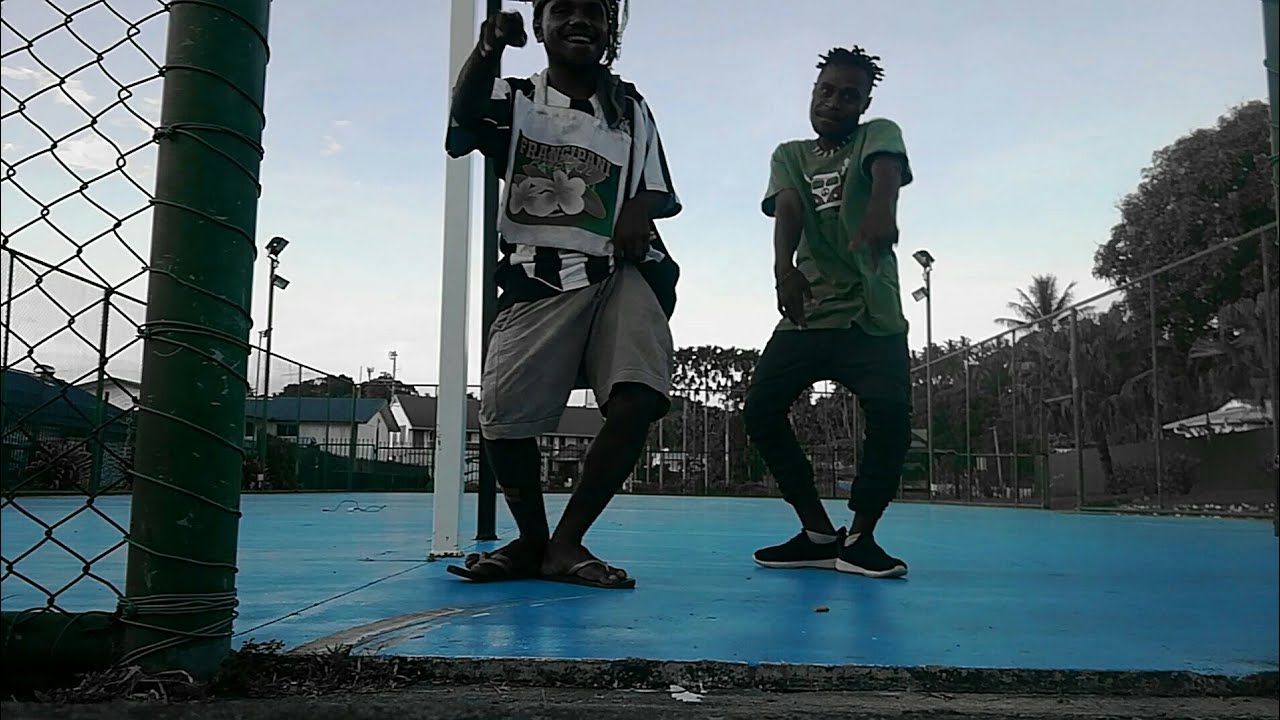 Archie Tarzy - MERI TUFI (drugs sense dance) - YouTube