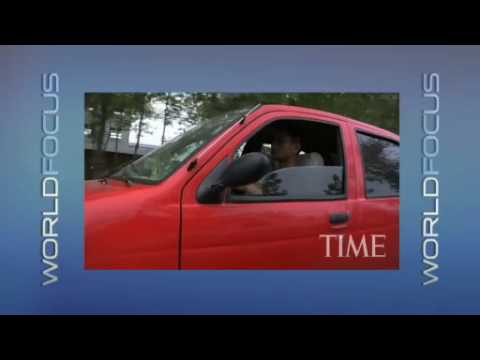 'Bootleg' electric cars thrive in Chinas second-tier cities - YouTube