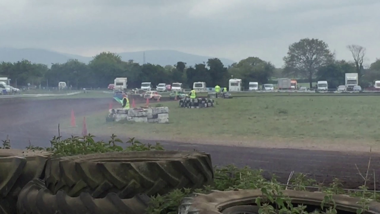 All Ireland Carlow Autograss Class 1 heat 3 Race 1 6/5/17 - YouTube