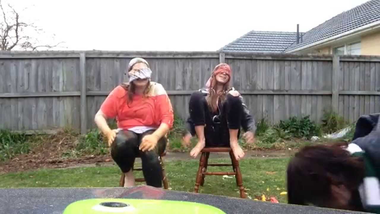 MESSY FOOD CHALLENGE!! | rainbow swag - YouTube