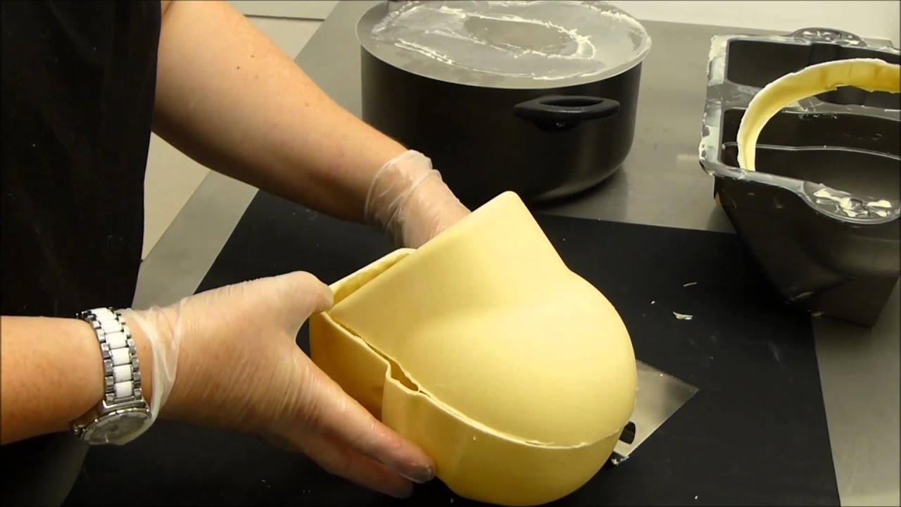 Making A Life Size Chocolate Skull - YouTube