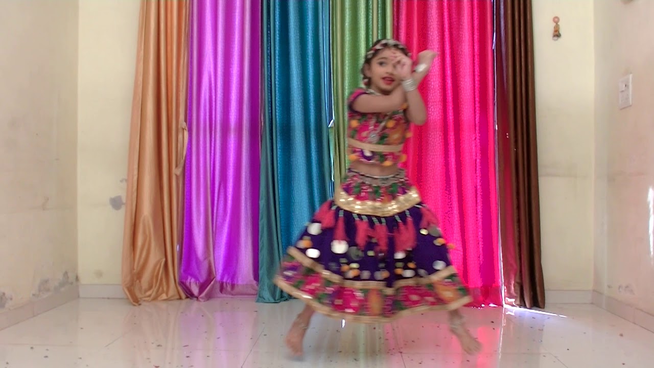 Chogada song dance performance by Anannya - YouTube