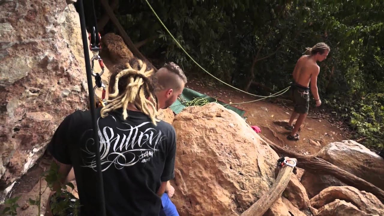 Free Fall Body Suspension Full Video - Tonsai Thailand. Piercing to ...