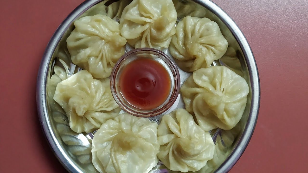 Chicken momo // Easy and tasty chicken momo recipe // সহজ পদ্ধতিতে ...