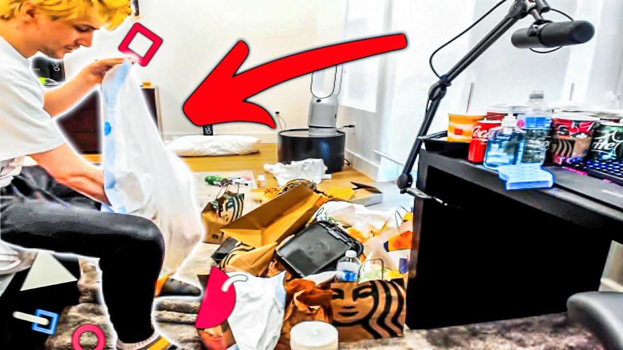 ⚠️XQC FINALLY CLEANS HIS ROOM! (FINAL BOSS) - YouTube