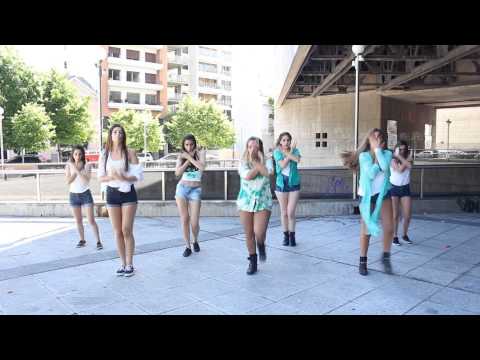 Plus Dance Femme style