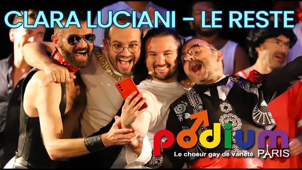 Clara Luciani "Le reste", extrait du spectacle "We are family" en 2022 ...