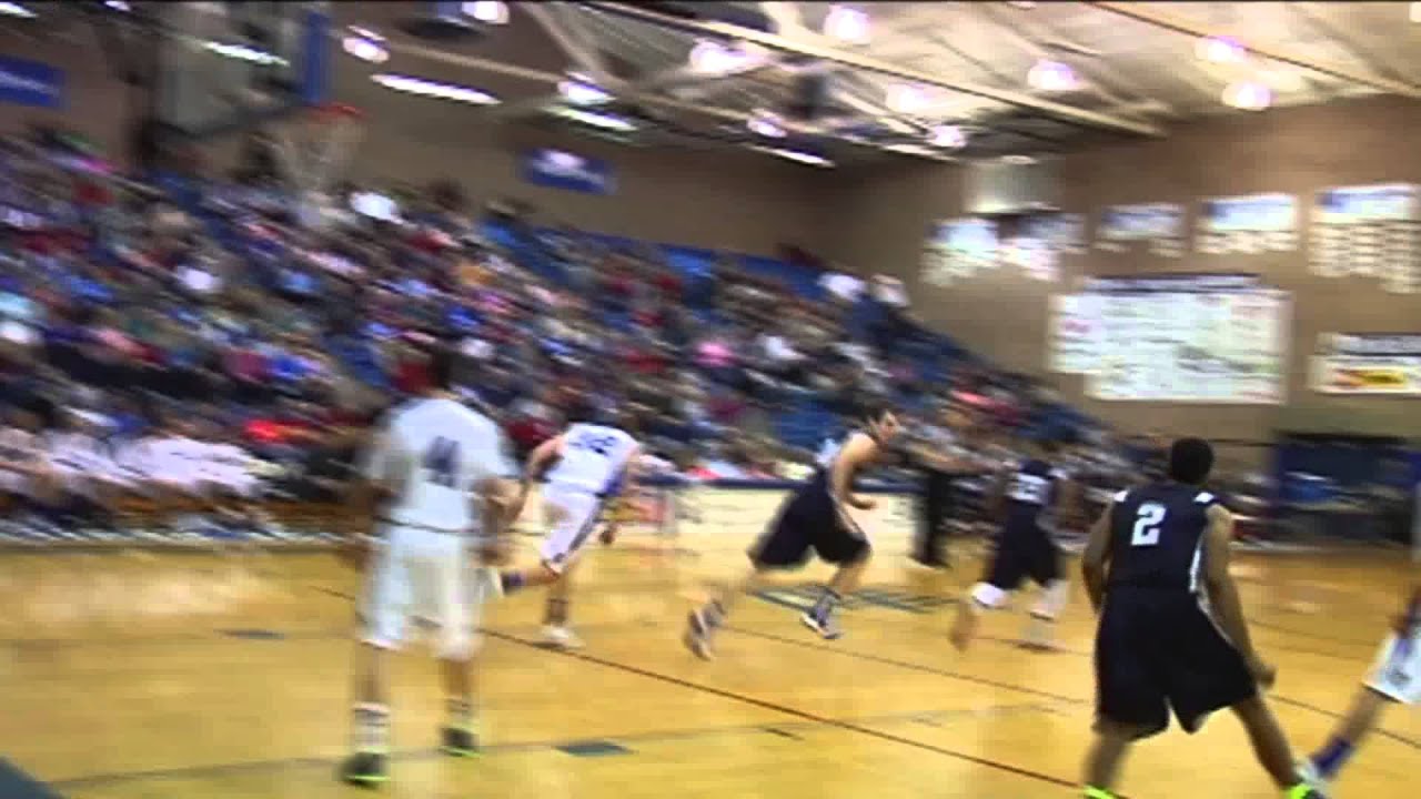 Deion Singleton Dunk at Walla Walla - YouTube