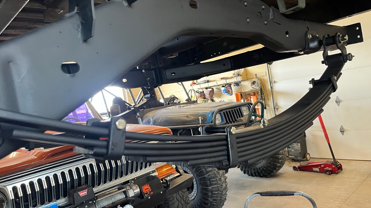 Kaiser M715 shackle flip and Jeeping 101 - YouTube