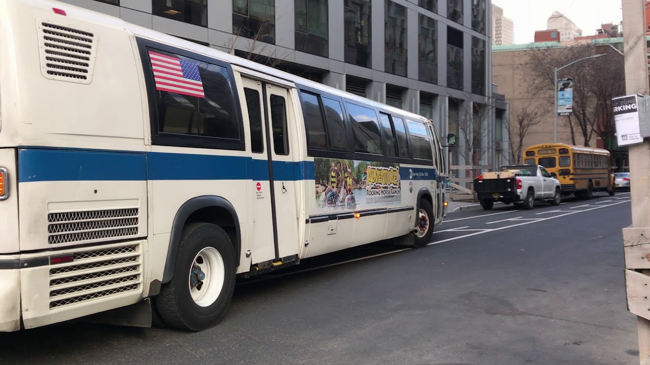 MTA: NovaBus RTS-06 #5225 on the M9 at West St - YouTube