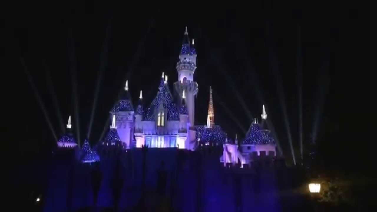 A kiss Goodnight 2015 fireworks at Disneyland - YouTube