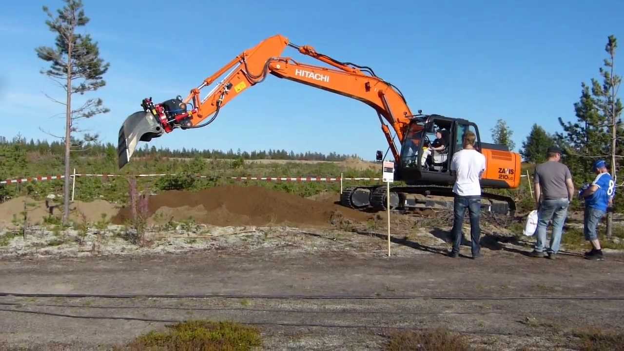 Hitachi Zaxis 210LC-5B with Indexator Rototilt @ Samec 2013 - YouTube