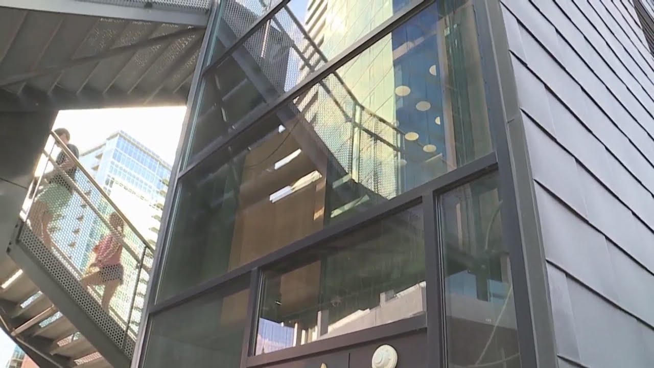 LoDo bridge elevator closure may violate federal law - YouTube