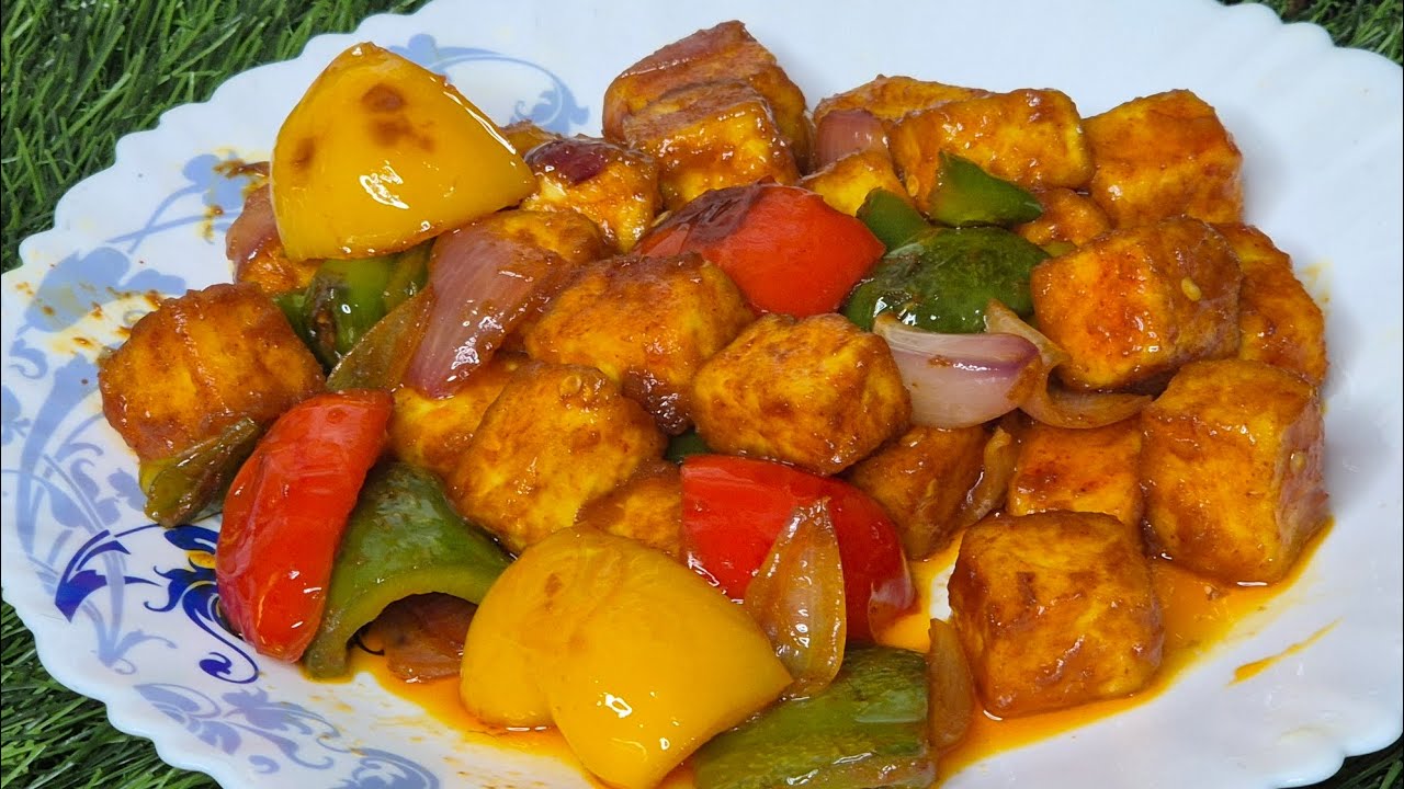 ড্রাই চিলি পনির রেসিপি Jhuma's Kitchen - YouTube