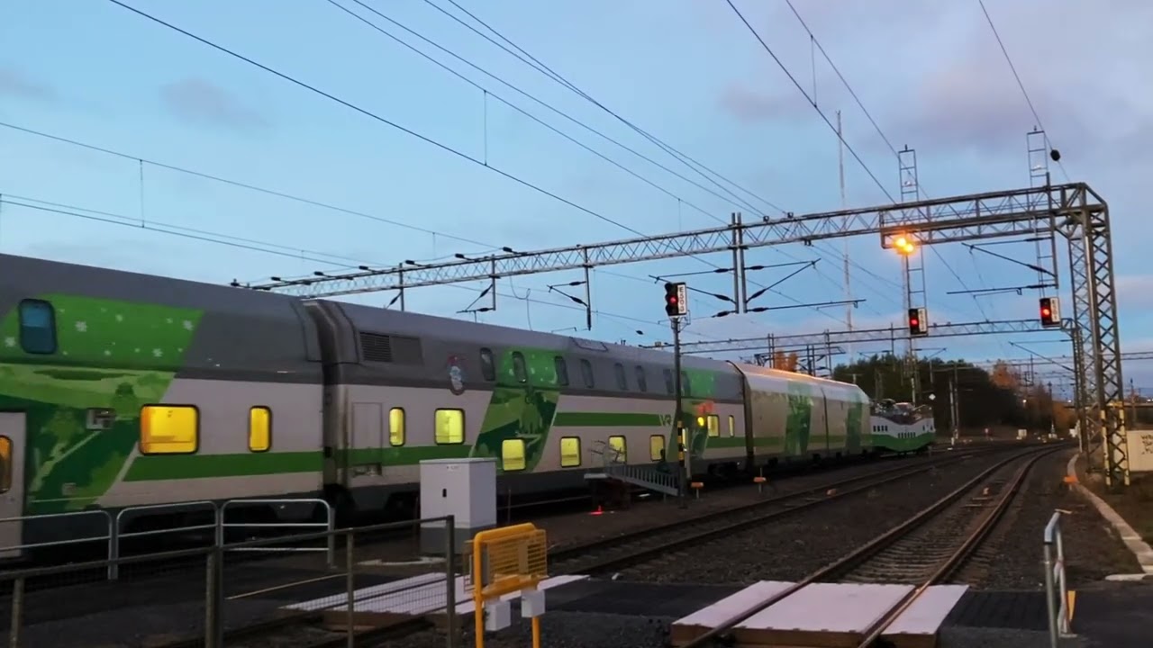 YÖJUNA IC 273 MYÖHÄSSÄ NIGHT TRAIN DELAYED KOKKOLA CITY LOKAKUU 18 ...