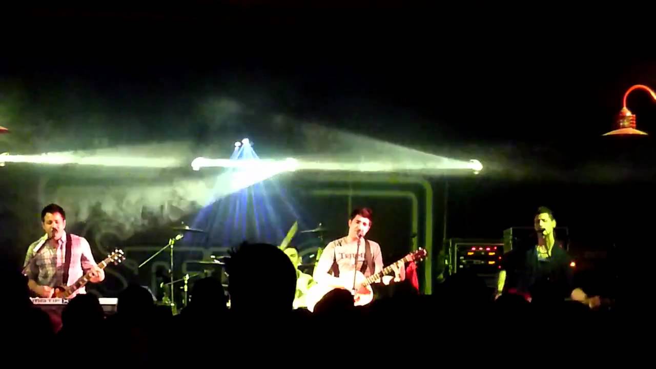 Neverest - The Chase (Live) Lethbridge @ Bully's.mpg - YouTube