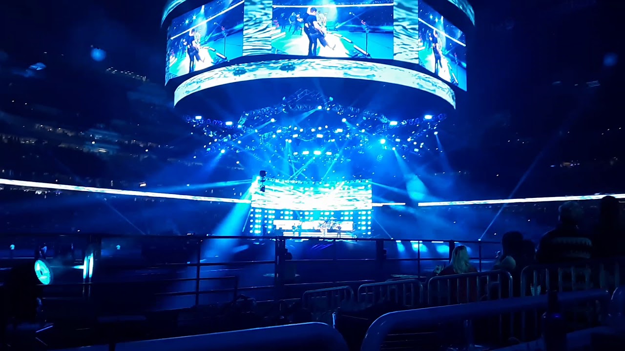 Luke Bryan at Rodeo Houston 3 - YouTube