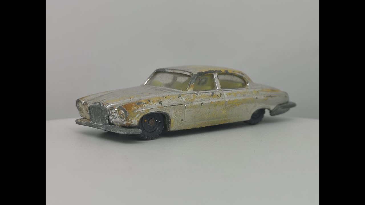 Husky Jaguar MK10 Custom - YouTube