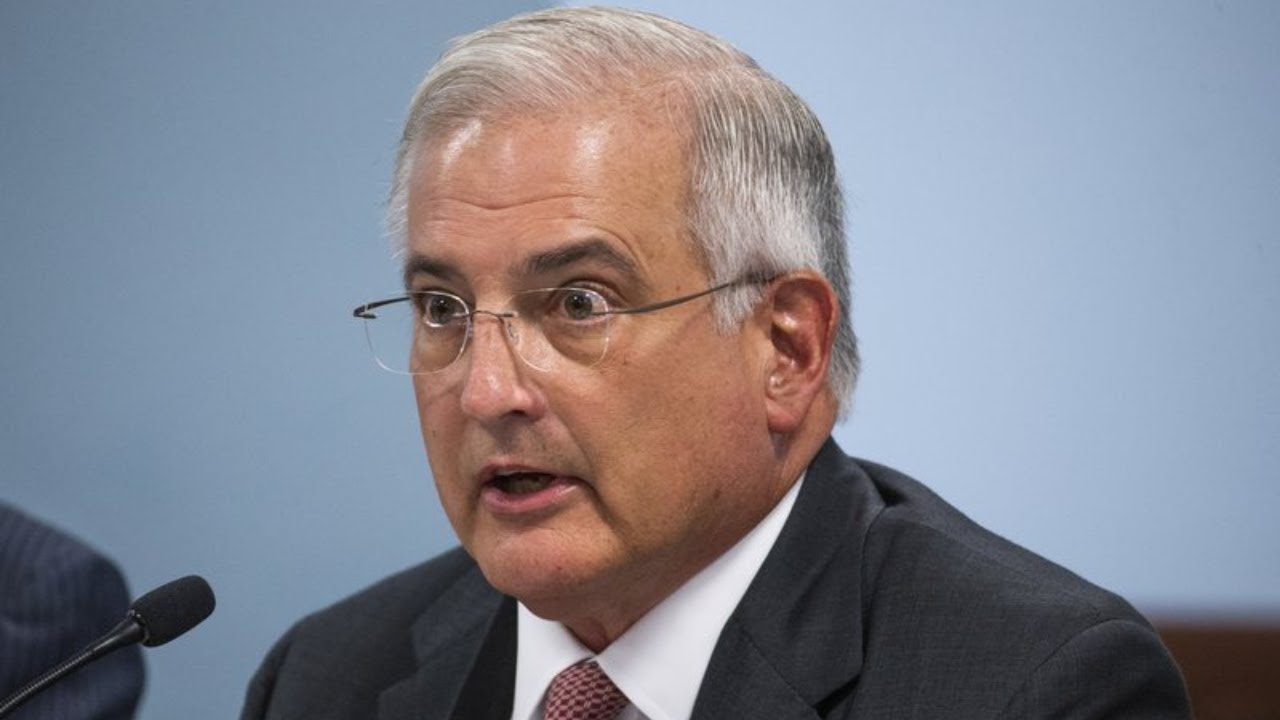 Utility regulatory committee grills APS CEO over heat deaths - YouTube