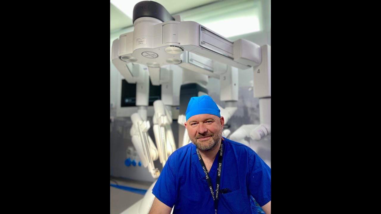 ROBOTIC Ureterolysis and peritoneal excision of ENDOMETRIOSIS - YouTube