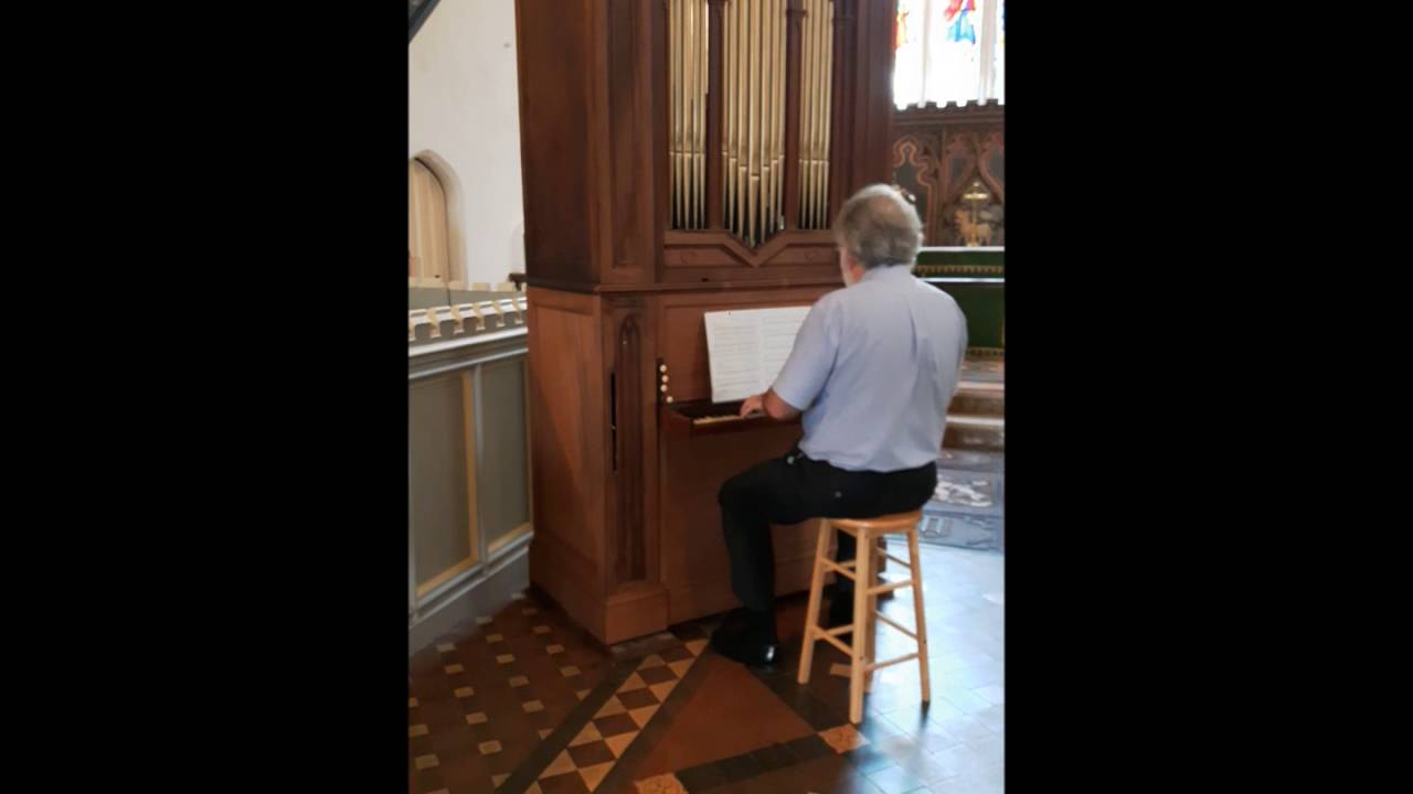 Telemann chorale prelude played on an 18C English chamber organ - YouTube