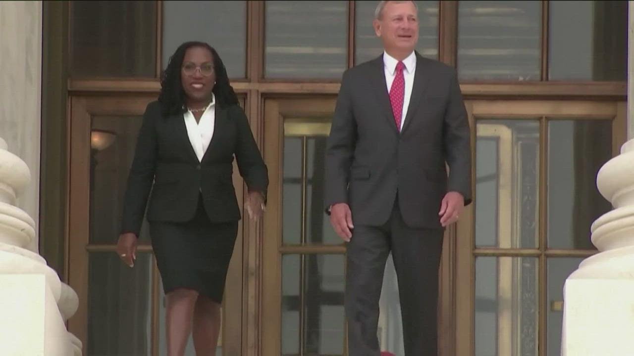 Supreme Court's new term begins with stack of high-profile cases - YouTube