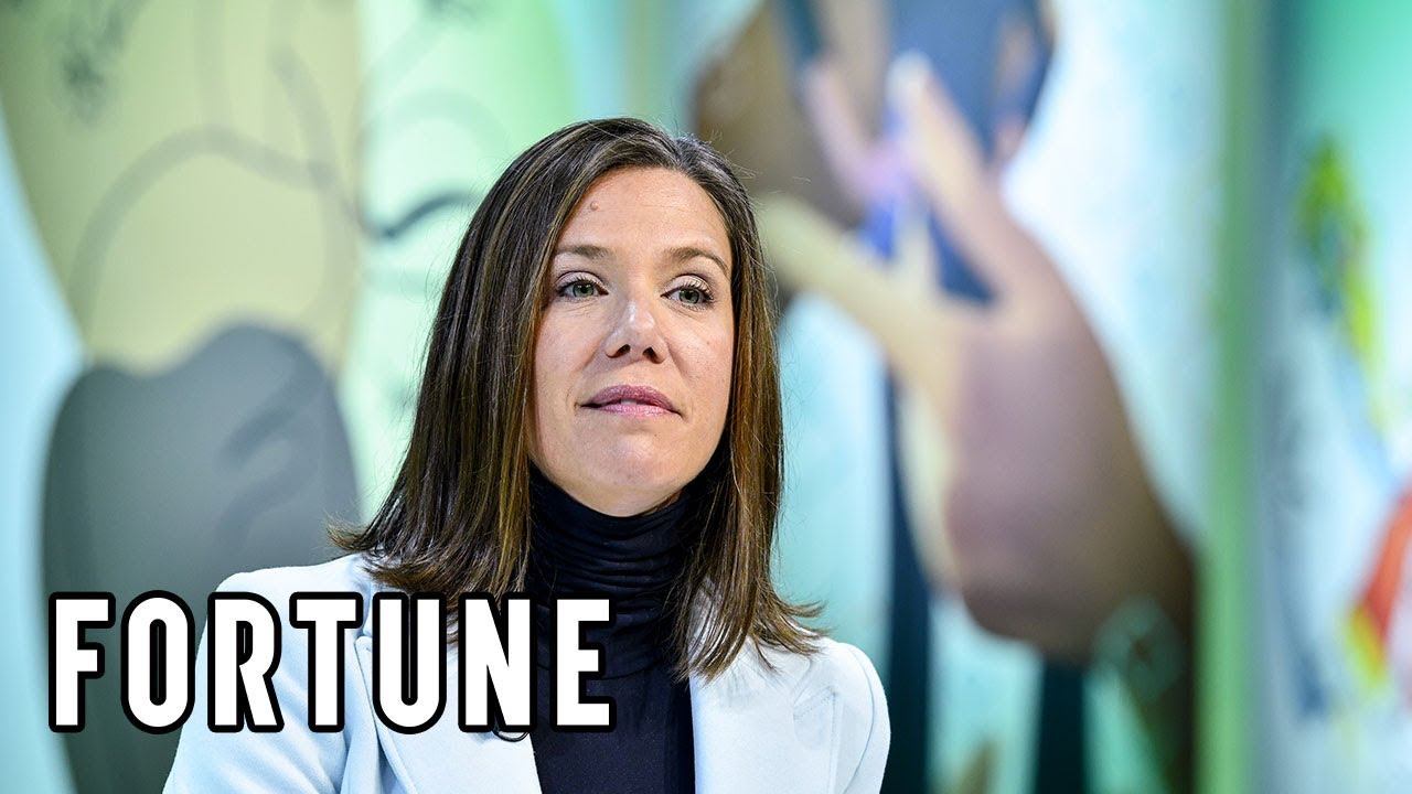 How Corie Barry Climbed the Ladder at Best Buy - YouTube