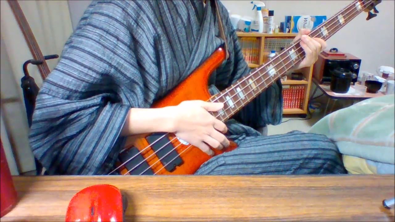HALF MOON～月下独酌～ Bass Cover - YouTube