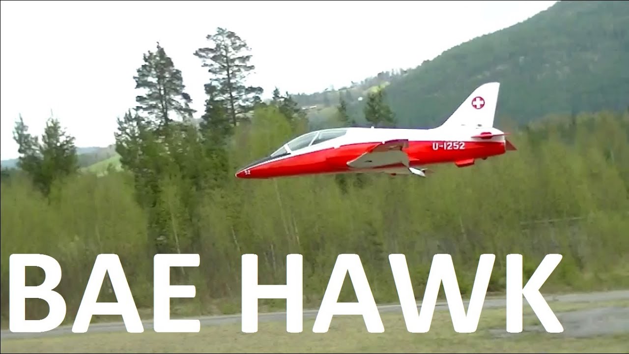 BAE Hawk turbine - BAE Hawk in action - Graupner G-booster 130 ...