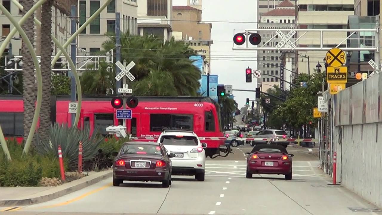 MTS Trolley In Downtown San Diego - YouTube