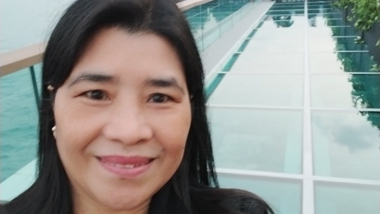 NEW ATTRACTION IN NORTH HARBOUR HONGKONG /MINI GLASS BRIDGE! - YouTube