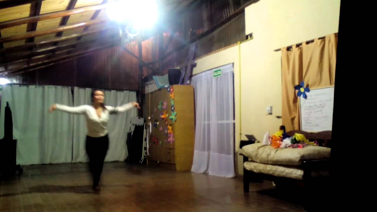 Anahid Bellydancer "Bahlam Beek " Improvisado! - YouTube