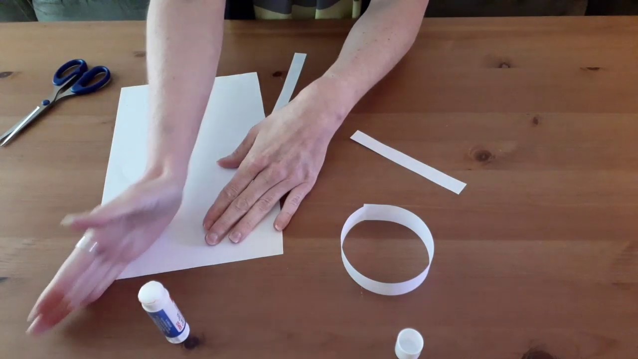 STEM Activity: Jennie Makes a Paper Chain - YouTube