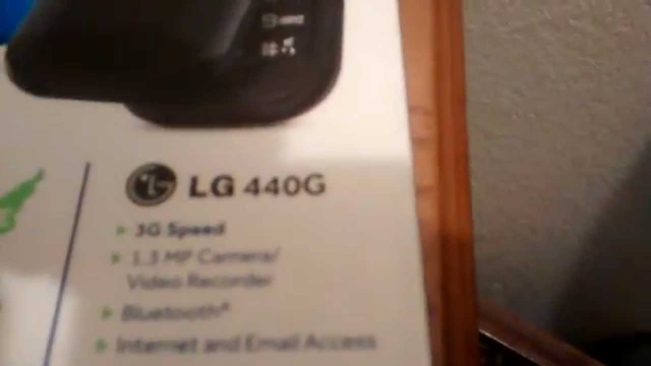 Unboxing: LG 440g - YouTube