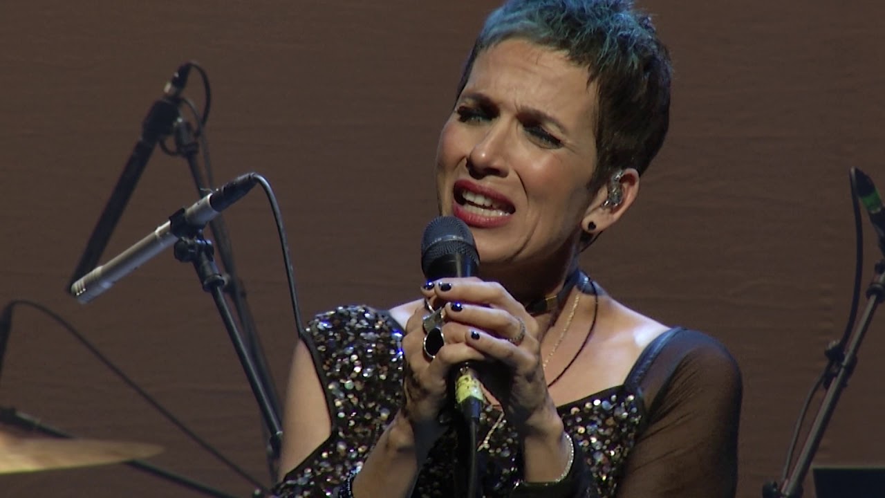 זמרו לה׳ בכינור l בת אלה וסימפונט רעננה Bat ella & Symphonette Raanana ...